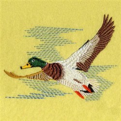 Realistic Mallard Embroidery Design | EmbroideryDesigns.com